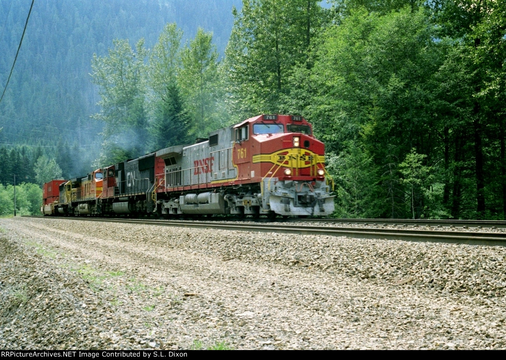 BNSF 761 East